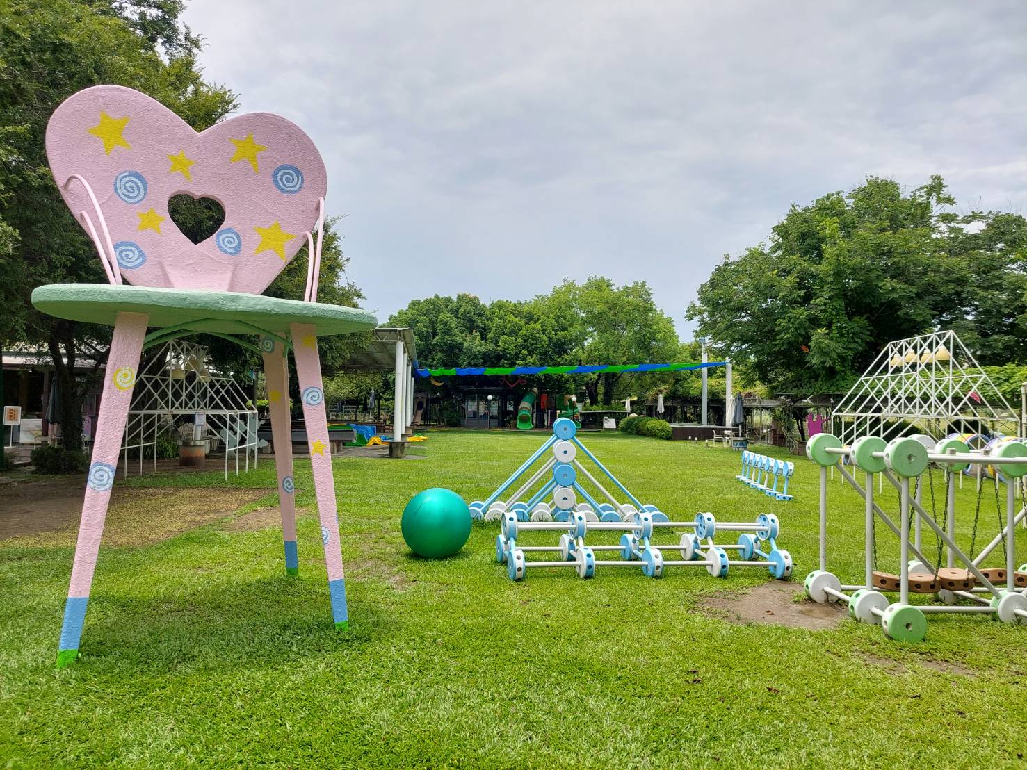 2025台中親子景點推薦：室內遊樂場、親子農場、DIY體驗課